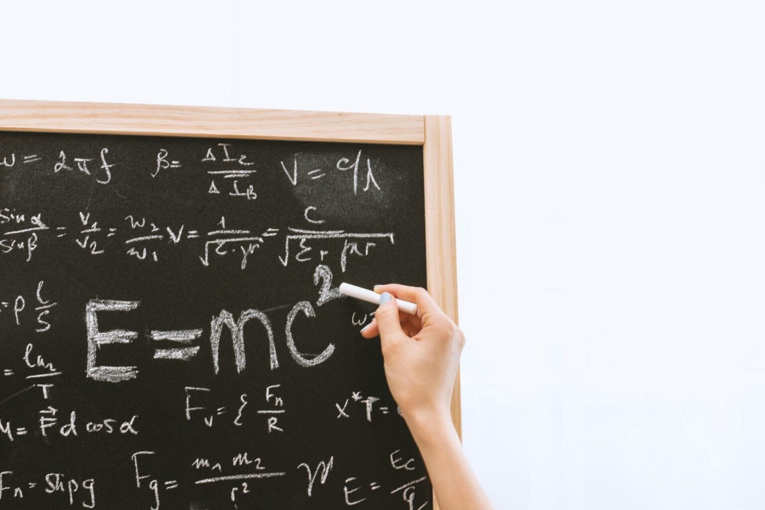 10 Powerful Strategies for Self-Studying Physics: The Ultimate Beginner ...